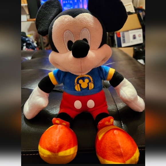 Disney | Toys | Nwot Disney Junior Mickey Singing Fun Mickey Mouse 4 ...